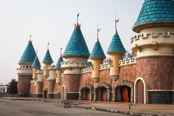 Wonderland: China’s Abandoned Theme Park | Ex Utopia