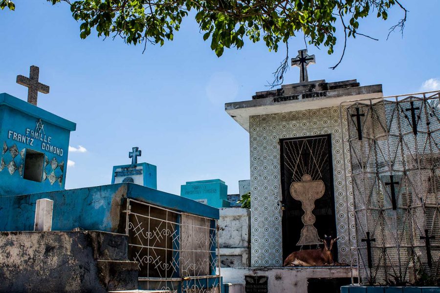 Encountering Haitian Vodou: Le Grand Cimetière of Port-au-Prince | Ex ...